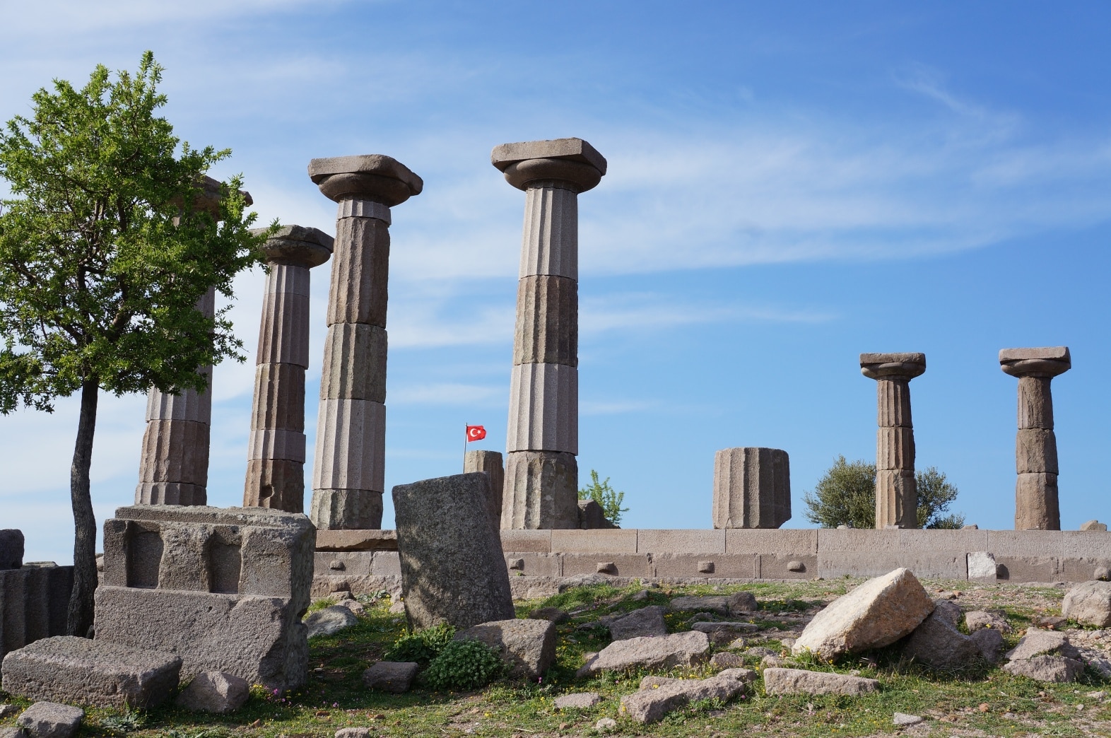 rozvaliny-chrámu-Athény-dórský-styl-Assos-Ayvacik-Turecko ⋆ Jak na cesty